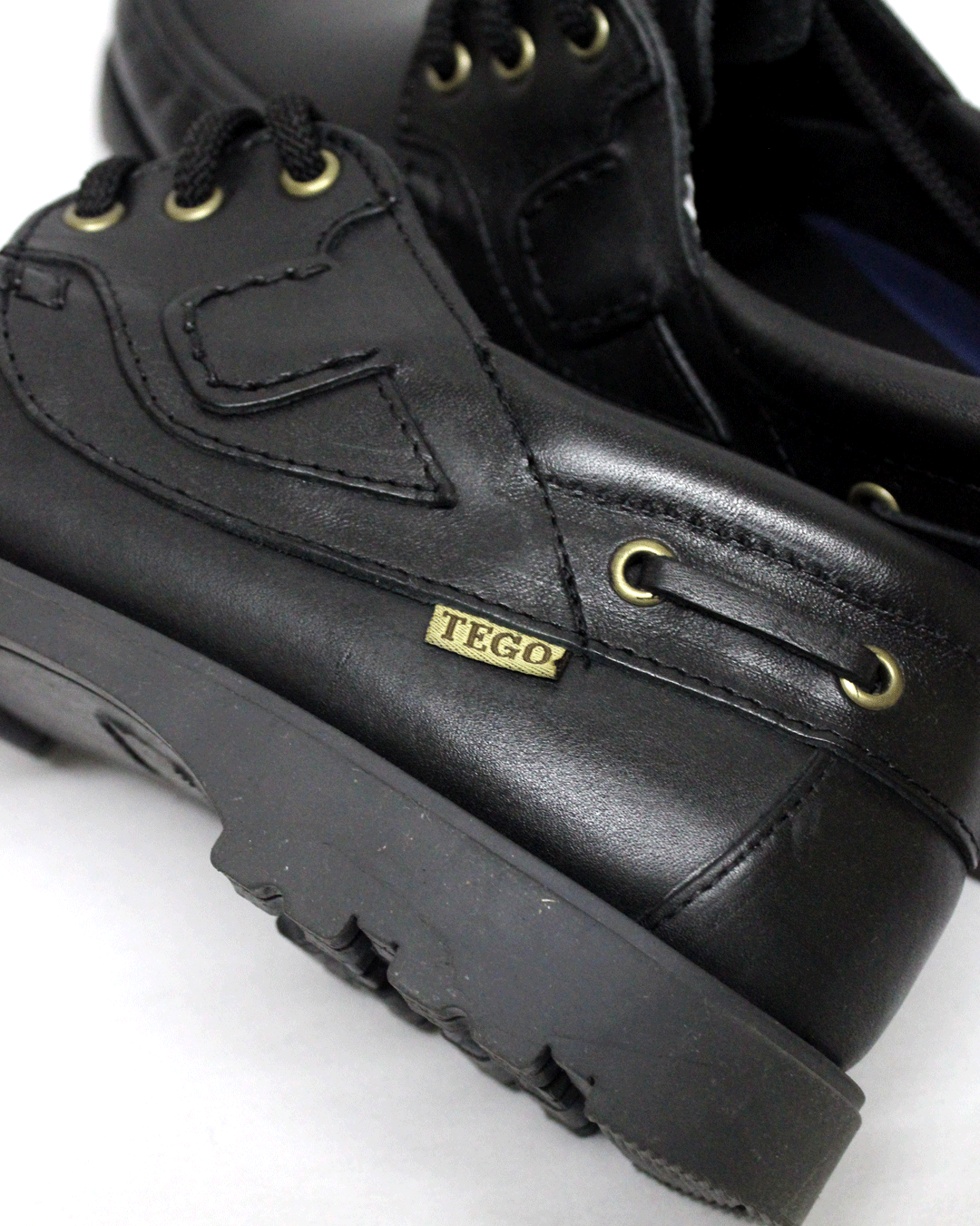 TEGO Black Leather Shoe